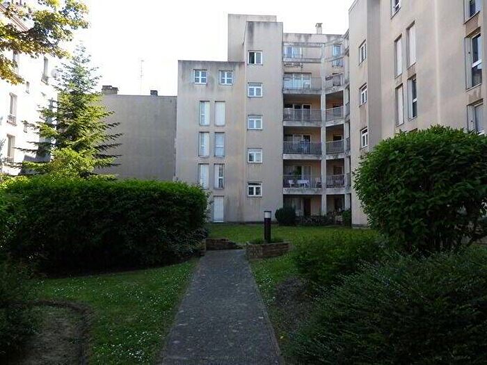 Appartement 2 pièces à louer à Haut Pantin-Charles Auray