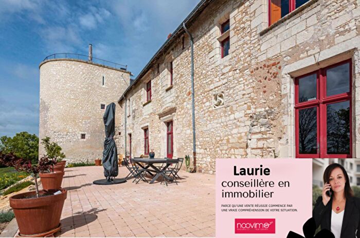 Maison à vendre - Vou - 10 pièces - 5 chambres