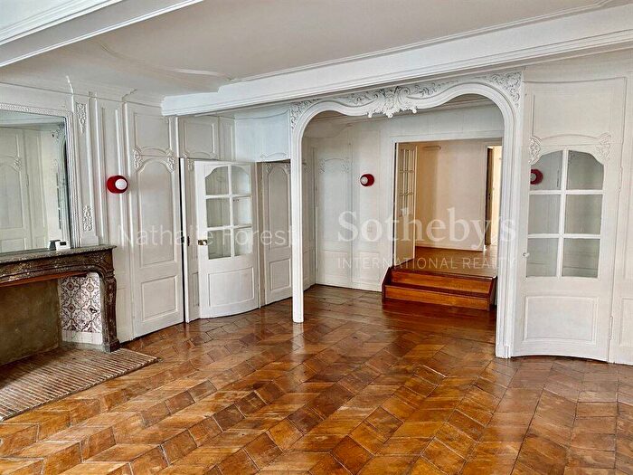 Appartement à louer - Vieux Lille - 5 pièces - 4 chambres