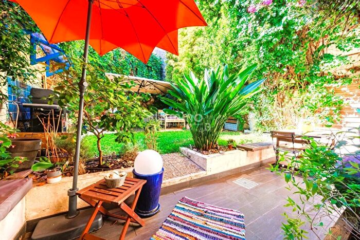 Maison à vendre - Marseille e , Les Chartreux - 5 pièces - 4 chambres