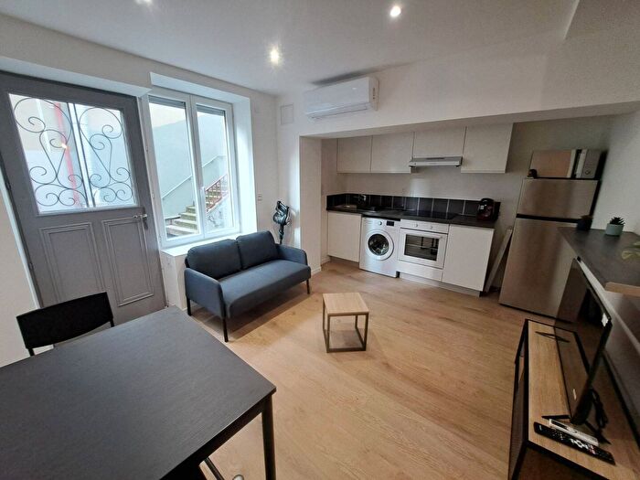 Appartement à louer - Ballainvilliers, Clermont-Ferrand - 1 pièce - 1 chambre