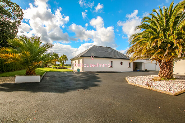 Maison 8 pièces à Trégomeur, à vendre