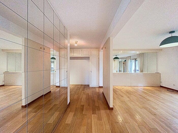 Appartement à louer - Holtzheim - 3 pièces - 2 chambres