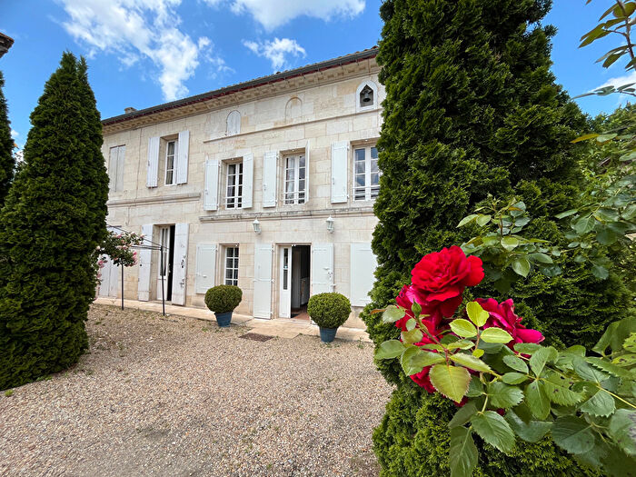 Maison à vendre - Izon - 7 pièces - 5 chambres