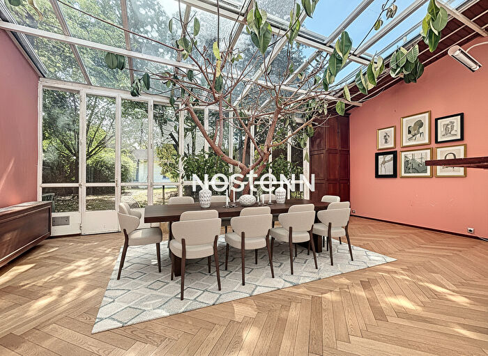 Maison à vendre - Issy-les-Moulineaux, Les Epinettes, Le Fort, Les Hauts dIssy - 9 pièces - 5 chambres