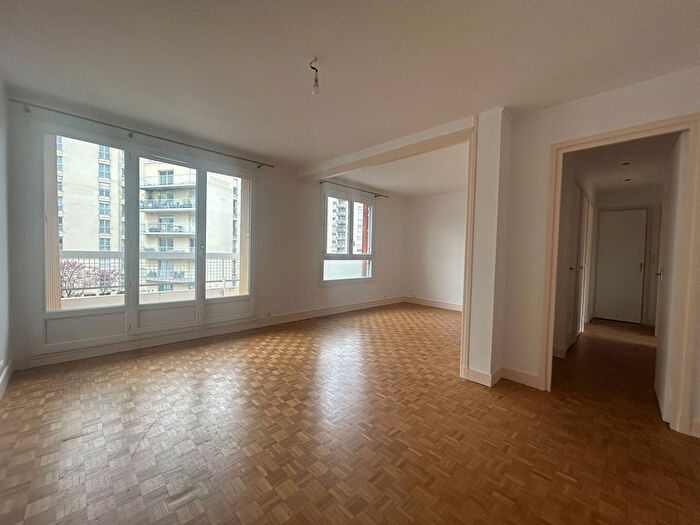 Appartement à louer - Bourg-la-Reine, Centre-ville - 4 pièces - 2 chambres