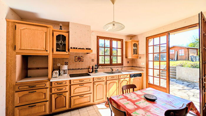 Maison à vendre - Saint-Hilaire-de-Chaléons - 4 pièces - 3 chambres