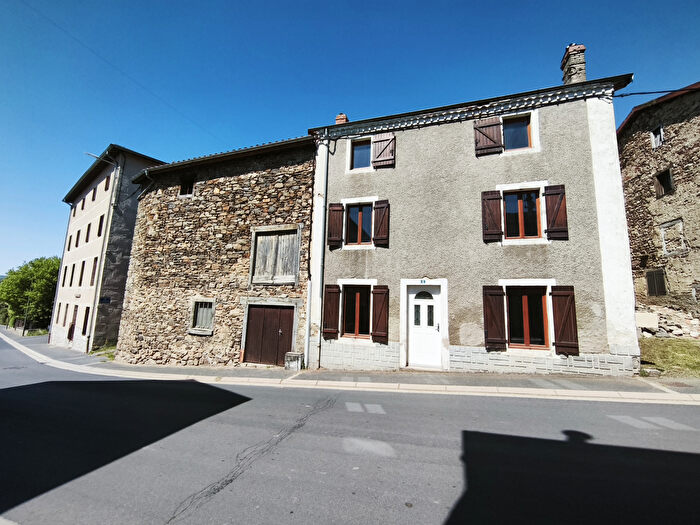 Maison 4 pièces à vendre à Dore-l'Église