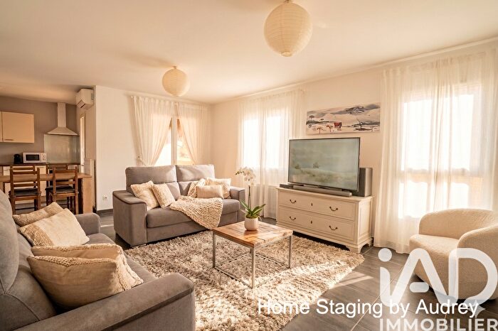 Appartement à vendre - Morêtel-de-Mailles - 4 pièces - 3 chambres