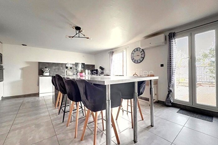 Maison à vendre - Sorgues, Centre-ville - 6 pièces - 5 chambres