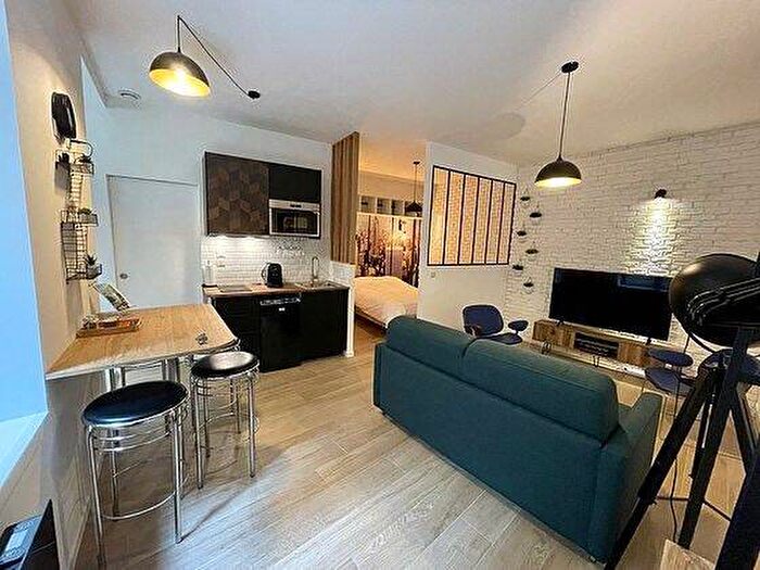 Estressin, Vienne : Appartement 2 pièces à louer