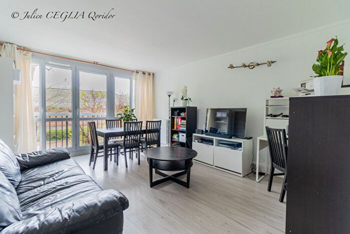 Appartement à vendre - Thiais, Pavé de Grignon - 4 pièces - 3 chambres