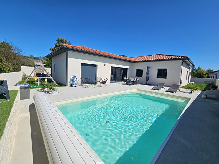 Maison à vendre - Saint-Uze - 5 pièces - 4 chambres