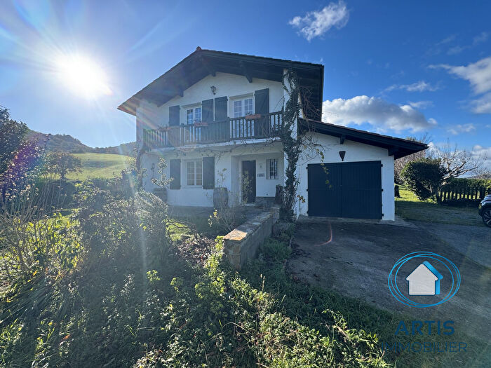 Maison à vendre - Sare - 6 pièces - 4 chambres