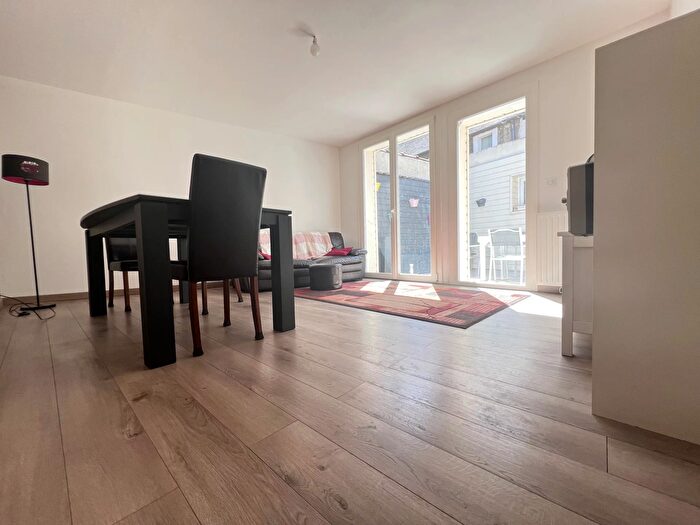 Maison 4 pièces à vendre - Les Clayes-sous-Bois, Centre-ville