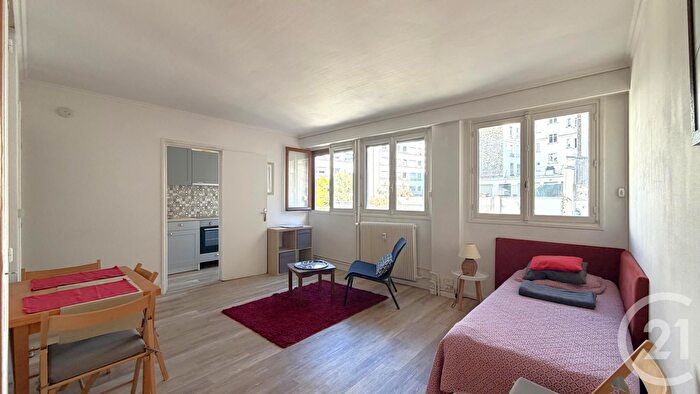 Appartement 1 pièce à vendre à Paris 18ème, Grandes Carrières, Clichy