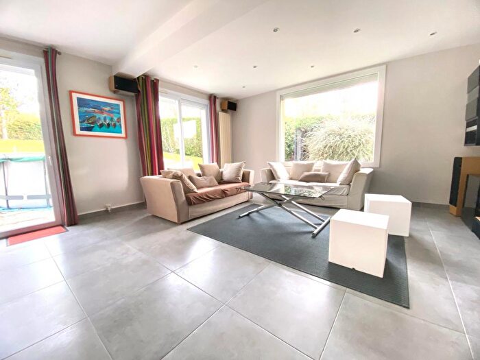 Maison à vendre - Mézières-sur-Seine - 7 pièces - 6 chambres