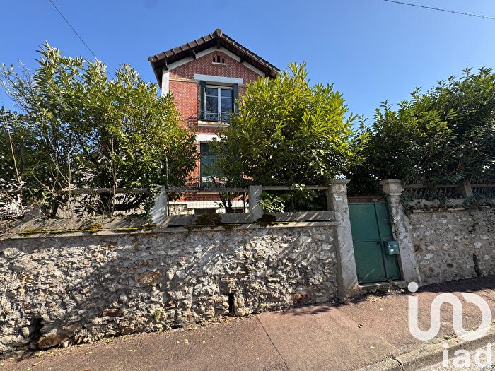 Maison à vendre - Dammarie-les-Lys, LAbbaye du Lys, Centre-ville, Soubiron - 4 pièces - 3 chambres