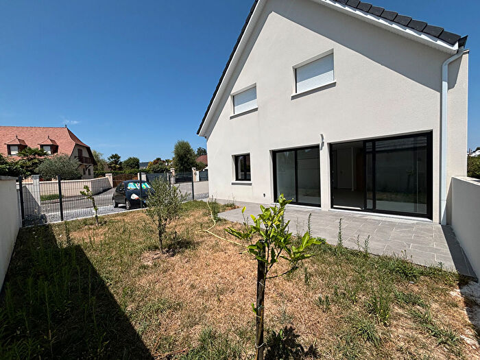 Maison 5 pièces à louer à Idron