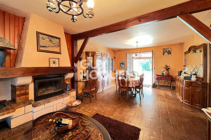 Maison à vendre - Soussans - 5 pièces - 3 chambres