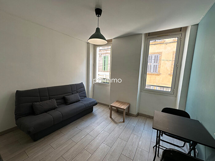 Appartement à louer - Salon-de-Provence, Centre-ville - 1 pièce