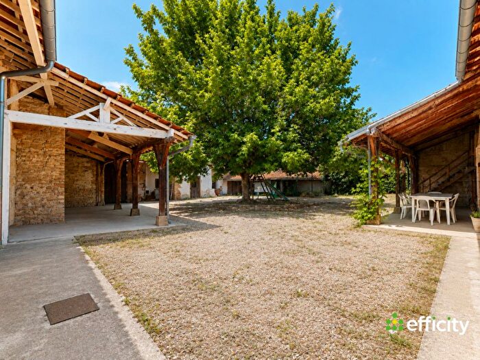 Perrex - Maison 4 pièces à vendre
