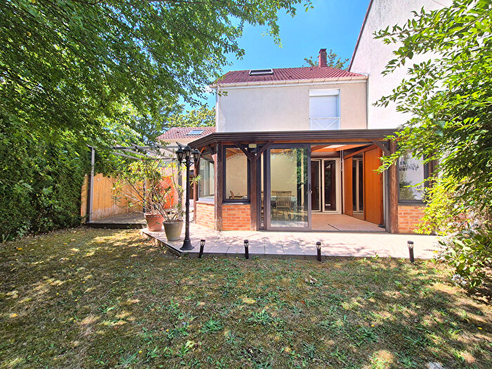 Montigny-le-Bretonneux, La Sourderie Nord - Maison 6 pièces à vendre