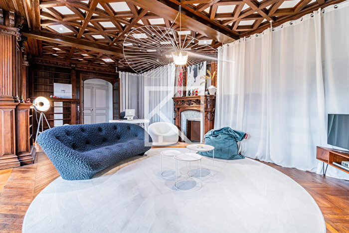 Maison à vendre - Cholet - 10 pièces - 4 chambres