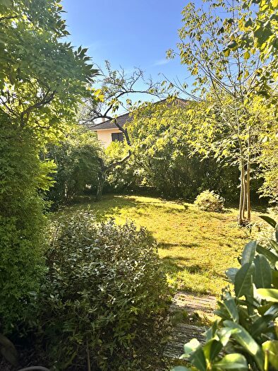 Maison à vendre - Fontaine-lès-Dijon - 8 pièces - 2 chambres