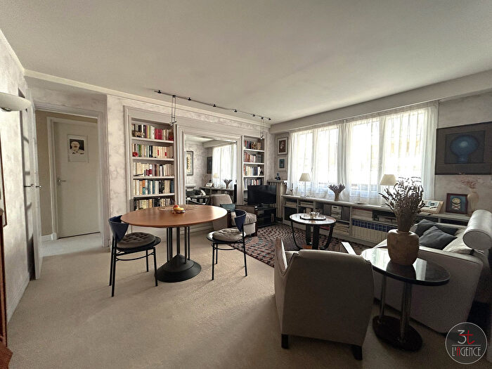 Appartement à vendre - Fontenay-sous-Bois, Proche Bois de Vincennes, Rer A - 3 pièces - 2 chambres