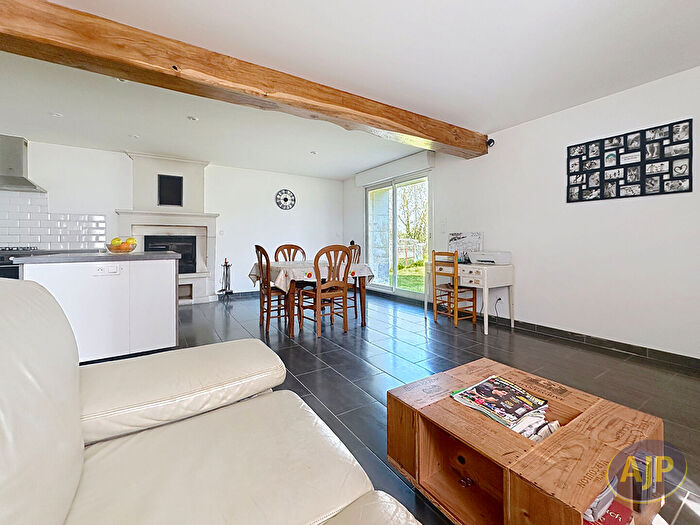 Maison à vendre - Pons - 6 pièces - 4 chambres