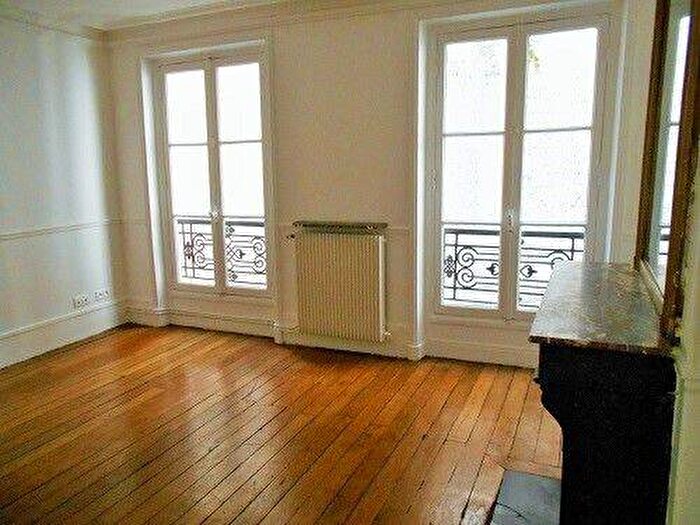 Appartement à louer - Saint Vincent de Paul-Lariboisière, Paris ème arrondissement - 3 pièces - 2 chambres