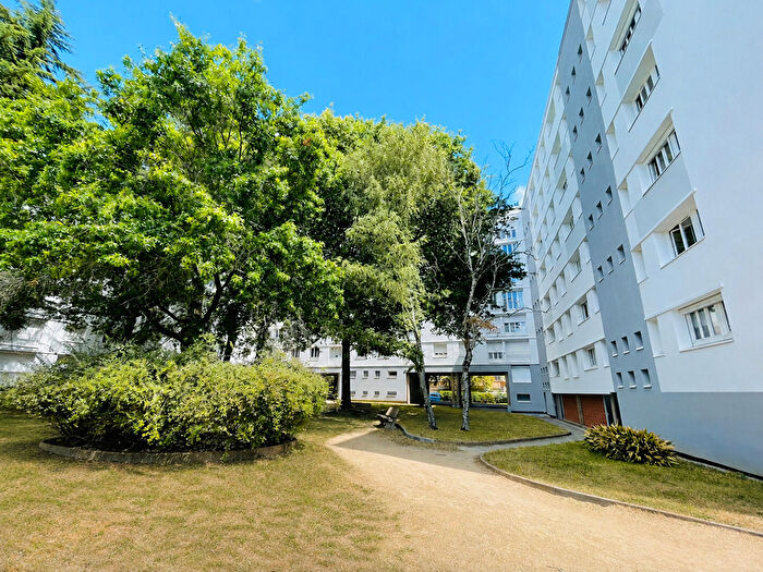Appartement 5 pièces à vendre à Nantes, Saint-Clément, Jardin des plantes, Caserne Lamoricière