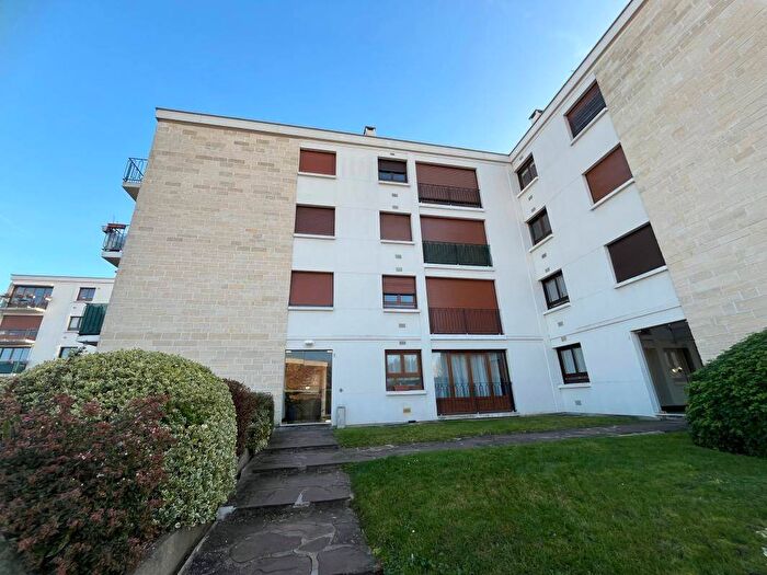 Appartement à louer - Fosse Aux Loups, Fresnes - 4 pièces - 3 chambres