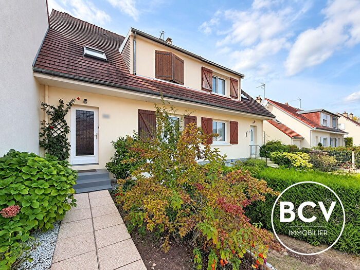 Lucé, Centre-ville : Maison 5 pièces à vendre