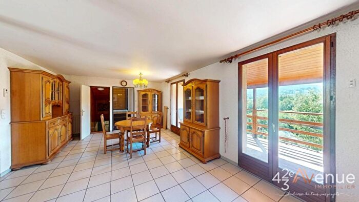 Maison 5 pièces à Unieux, à vendre