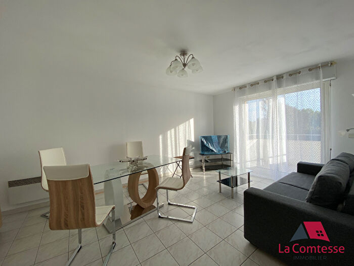 Appartement à louer - Aix-en-Provence, Jas de Bouffan - 2 pièces - 1 chambre