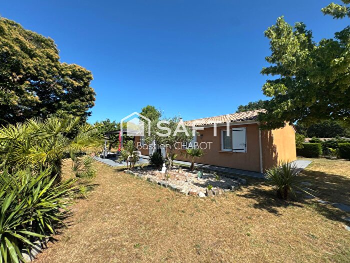 Saint-Laurent-d'Arce - Maison 4 pièces à vendre