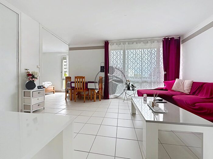 Appartement 4 pièces à vendre à Saint-Quentin, Europe, Rémicourt