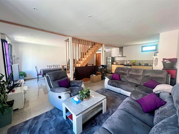 Maison à vendre - Vaux-sur-Seine - 6 pièces - 4 chambres