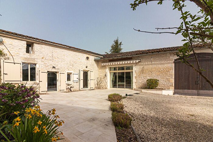 Maison à vendre - Mérignac - 9 pièces - 3 chambres