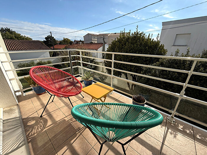 Appartement à vendre - Royan, Centre-ville - 3 pièces - 2 chambres