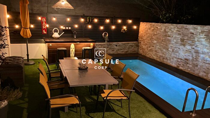 Maison à vendre - Saint-Saturnin-lès-Avignon - 5 pièces - 4 chambres