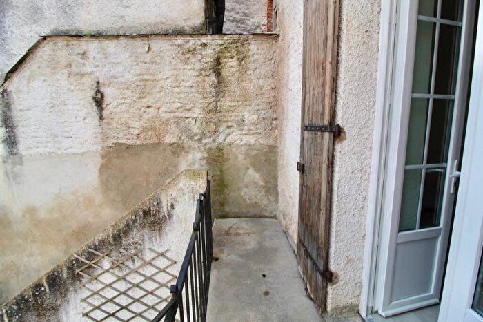 Maison à louer - Castelmoron-sur-Lot - 4 pièces - 3 chambres