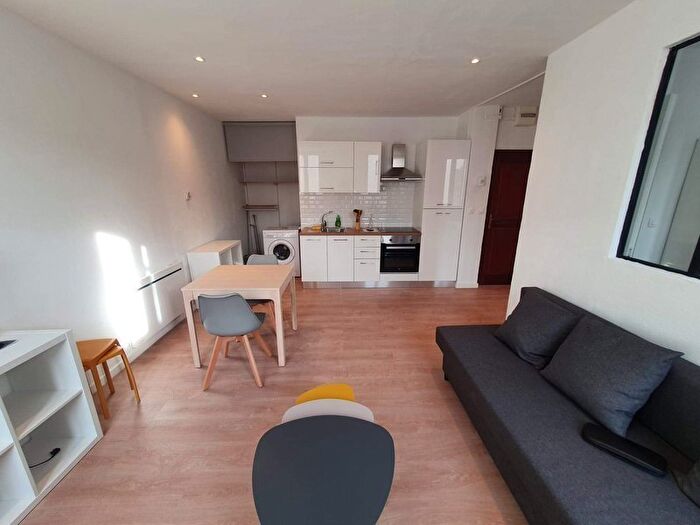 Marseille 4ème, Chutes Lavie - Appartement 1 pièce à louer