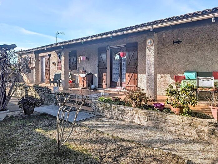 Maison à vendre - Taillades - 5 pièces - 4 chambres