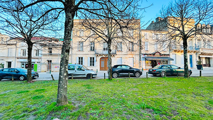 Appartement à vendre - Jonzac - 2 pièces - 1 chambre