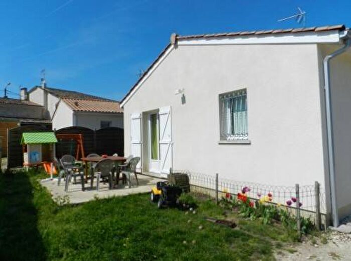 Maison à louer - Galgon - 4 pièces - 3 chambres