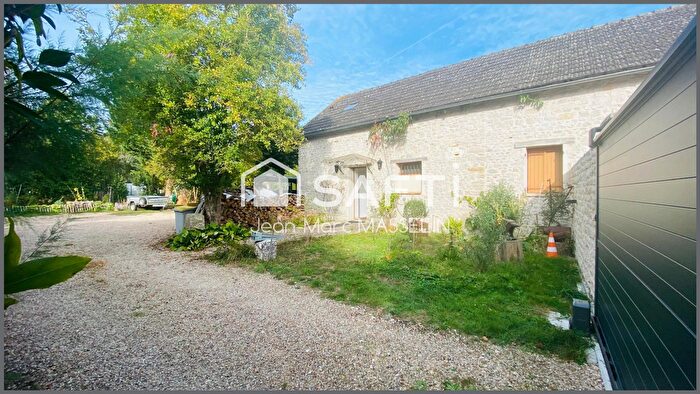 Maison 4 pièces à Villiers-en-Désuvre, Villiers-en-Désoeuvre, à vendre