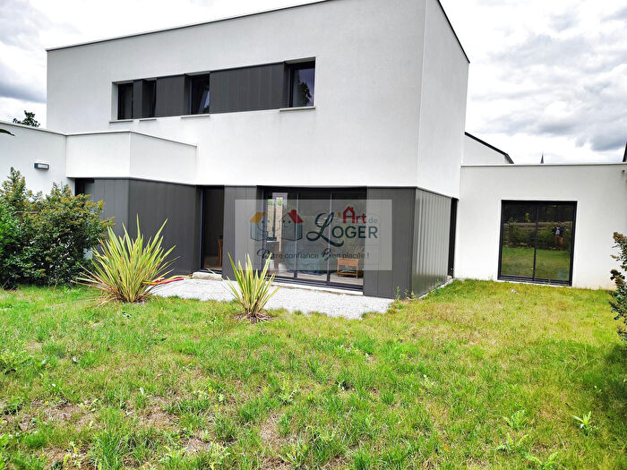 Maison à louer - Carquefou, Centre-ville, Charbonneau, Châteaubriand, Bois Saint-Lys - 4 pièces - 3 chambres